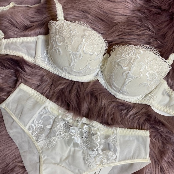 Axami | Intimates & Sleepwear | Axami Serment Bra For Bridal Or Casual ...